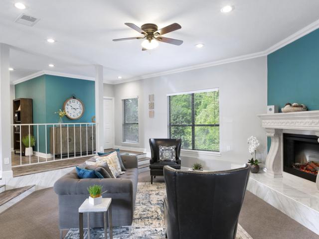 2 BR, 2 BA Apartment 7106 Bluff Springs Rd, Austin, TX 78744