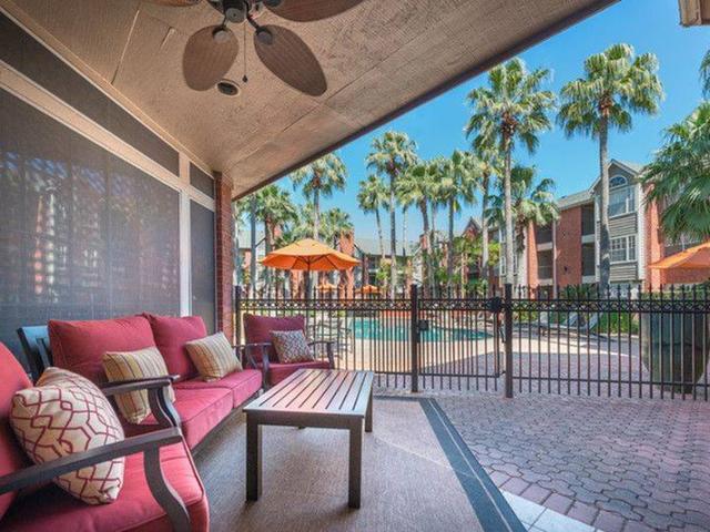 2 BR, 2 BA Apartment 7200 Almeda Road Unit 415, Houston, TX 77054