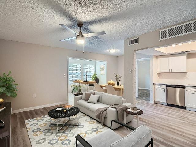 2 BR, 2 BA Apartment 7200 Wallace Road Unit 602, Charlotte, NC 28212
