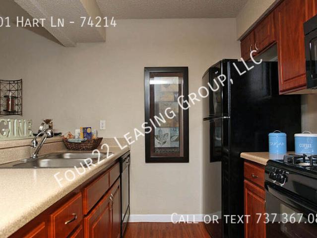 2 BR, 2 BA Apartment 7201 Hart Ln, AUSTIN, TX 78731