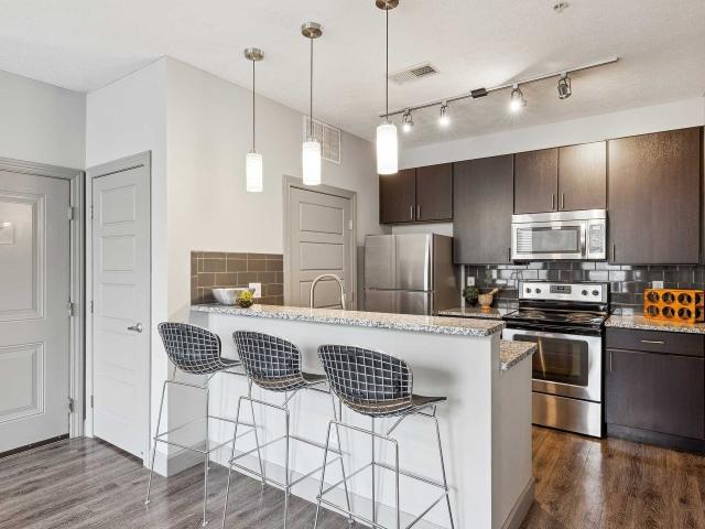 2 BR, 2 BA Apartment 720 Michigan Ave Unit 304, Columbus, OH 43215