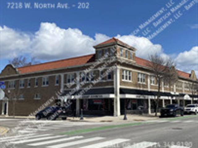 2 BR, 2 BA Apartment 7218 W. North Ave Wauwatosa, WI 53213
