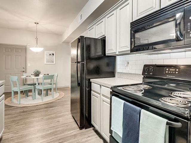 2 BR, 2 BA Apartment 721 East Ridge Drive Unit 1021, Midlothian, TX 76065