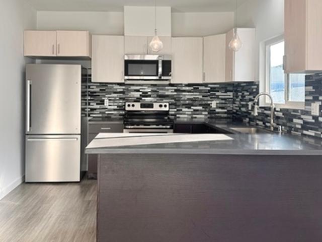 2 BR, 2 BA Apartment 7224 Hillside Ave, Unit 29, Los Angeles, CA 90046