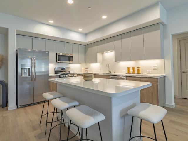 2 BR, 2 BA Apartment 727 Central Avenue Unit 729 4101, Napa, CA 94558
