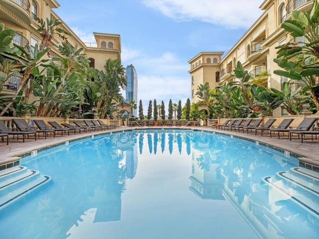 2 BR, 2 BA Apartment 725 South Bixel Street Unit 804A, Los Angeles, CA 90017
