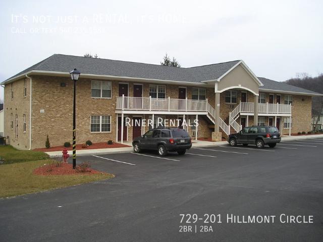 2 BR, 2 BA Apartment 729 201 Hillmont Circle, Harrisonburg, VA 22801
