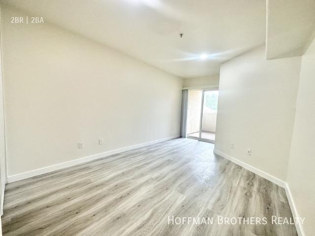 2 BR, 2 BA Apartment 7323 Winnetka Ave, Winnetka, CA 91306