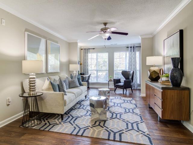2 BR, 2 BA Apartment 7350 Campbellton Road Southwest Unit 0407, Atlanta, GA 30331
