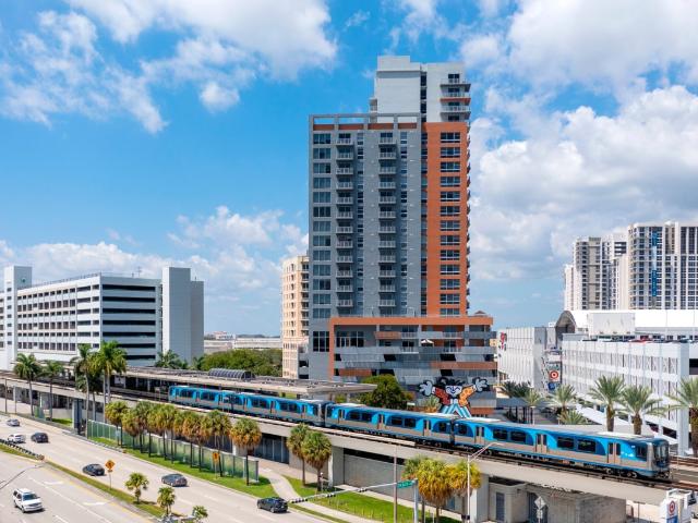 2 BR, 2 BA Apartment 8400 S Dixie Highway Unit 1616, Miami, FL 33143