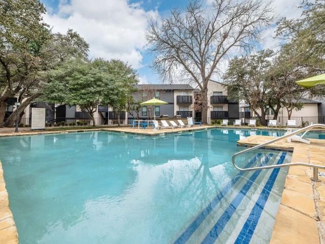 2 BR, 2 BA Apartment 8401 Skillman Street Unit 430, Dallas, TX 75231