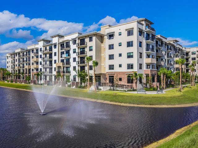 2 BR, 2 BA Apartment 8500 Cleary Boulevard Unit 405, Fort Lauderdale, FL 33324