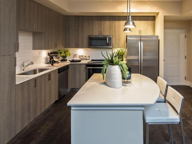 2 BR, 2 BA Apartment 850 Broken Sound Pkwy NW Unit 010 401, Boca Raton, FL 33487