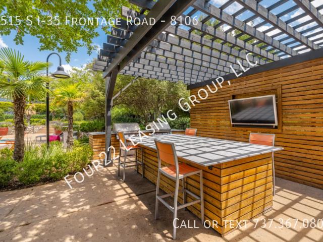 2 BR, 2 BA Apartment 8515 S I 35 Frontage Road, Austin, TX 78744