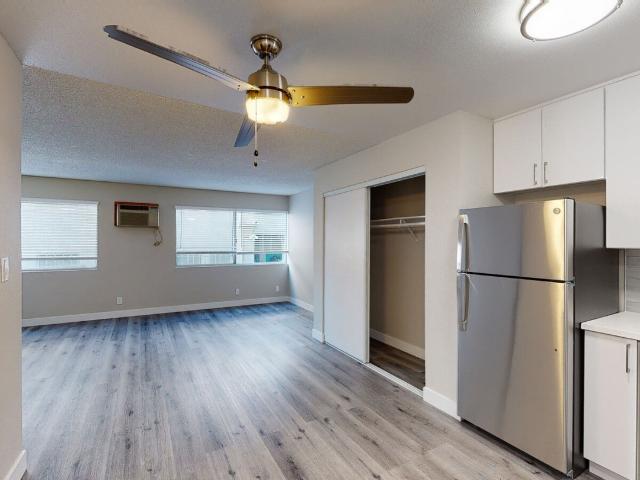 2 BR, 2 BA Apartment 8560 West Olympic Blvd. Unit 318, Los Angeles, CA 90035