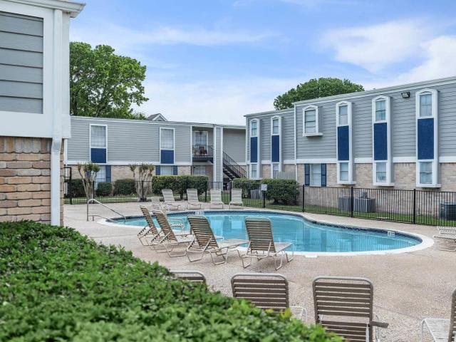 2 BR, 2 BA Apartment 8600 Theta St Unit 27 2702, Houston, TX 77034