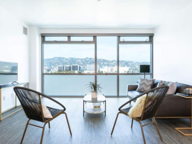 2 BR, 2 BA Apartment 8601 Wilshire Blvd, Beverly Hills, CA 90211