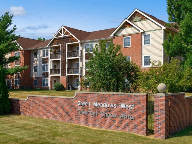 2 BR, 2 BA Apartment 8650 Crescent Chase Unit B 17, Johnston, IA 50131
