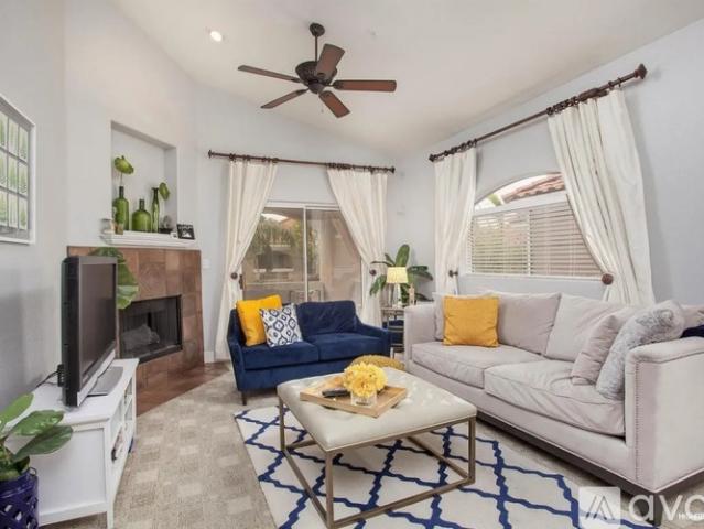 2 BR, 2 BA Apartment 8653 East Royal Palm Road, Unit 2008, Scottsdale, AZ 85258