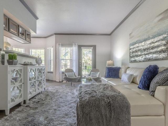 2 BR, 2 BA Apartment 8655 Jones Road Unit 2232, Houston, TX 77065