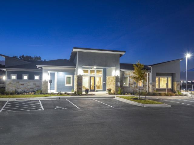 2 BR, 2 BA Apartment 8707 Karling Dr, Austin, TX 78724