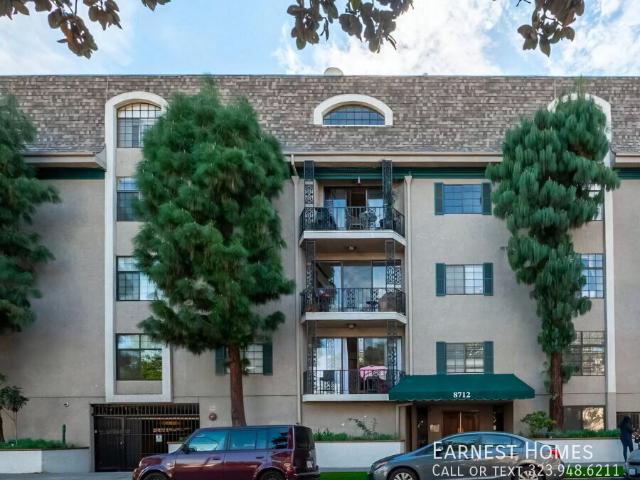 2 BR, 2 BA Apartment 8712 Gregory Way, Los Angeles, CA 90035