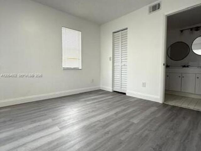 2 BR, 2 BA Apartment 871 NE 207th Terrace, Unit 4 102, North Miami Beach, FL 33179