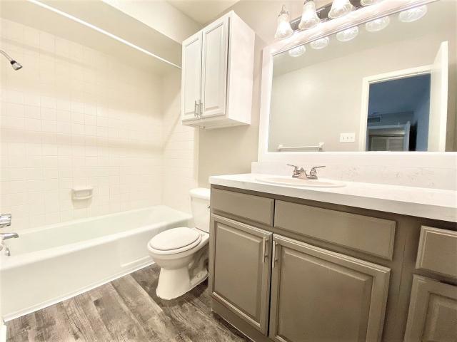 2 BR, 2 BA Apartment 874 Yorkchester Drive Unit 154, Houston, TX 77079