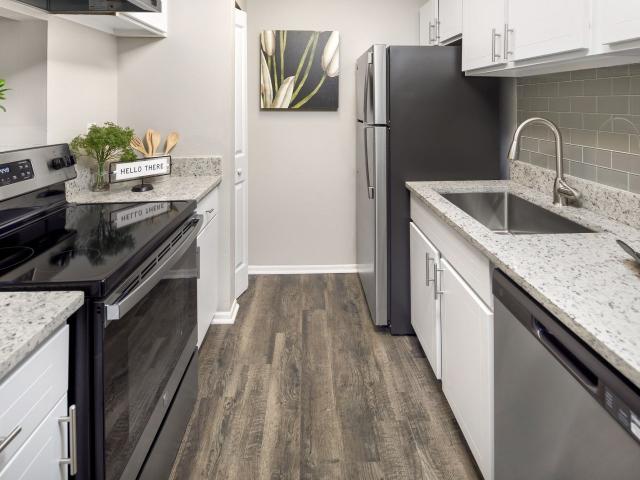 2 BR, 2 BA Apartment 875 Franklin Gateway SE Unit 0615, Marietta, GA 30067