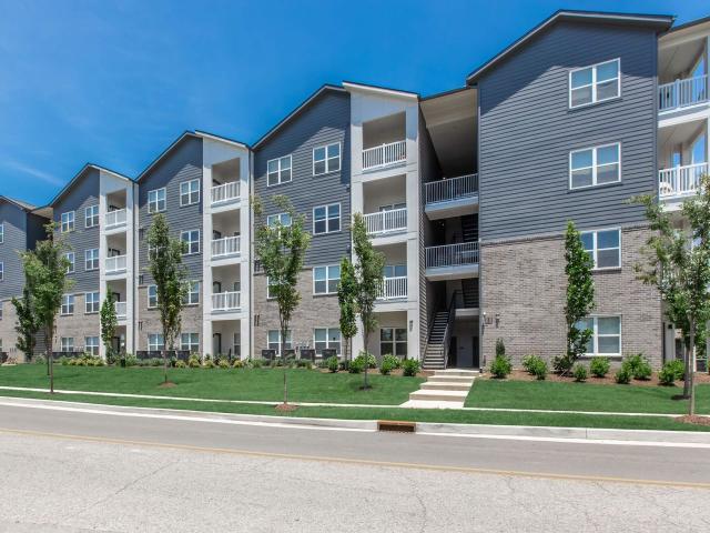 2 BR, 2 BA Apartment 87 Shepherd Hills Drive Unit 204, Madison, TN 37115