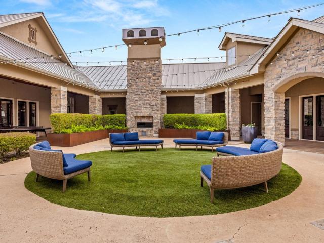 2 BR, 2 BA Apartment 8800 S 1st St Unit 1024, Austin, TX 78748