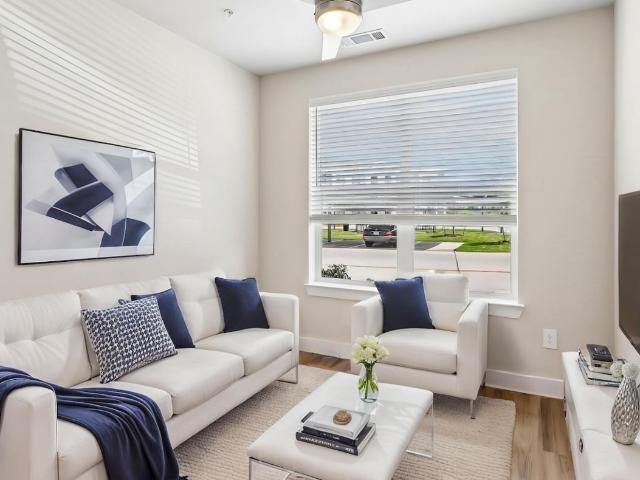 2 BR, 2 BA Apartment 8801 Old Hickory Trail Unit 1201, Dallas, TX 75237