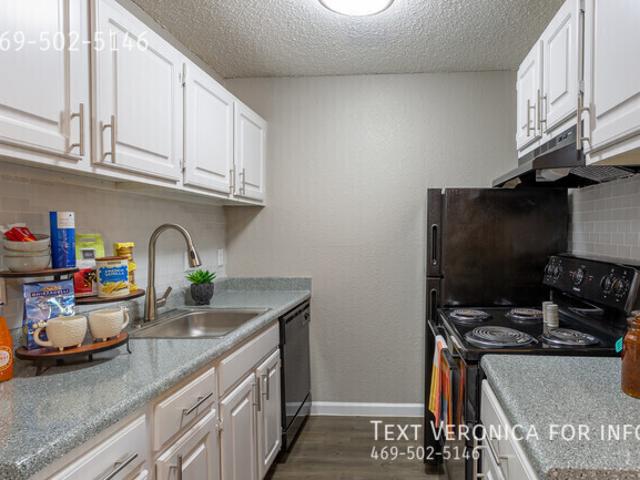 2 BR, 2 BA Apartment 8900 IH 35 N Austin, TX 78753