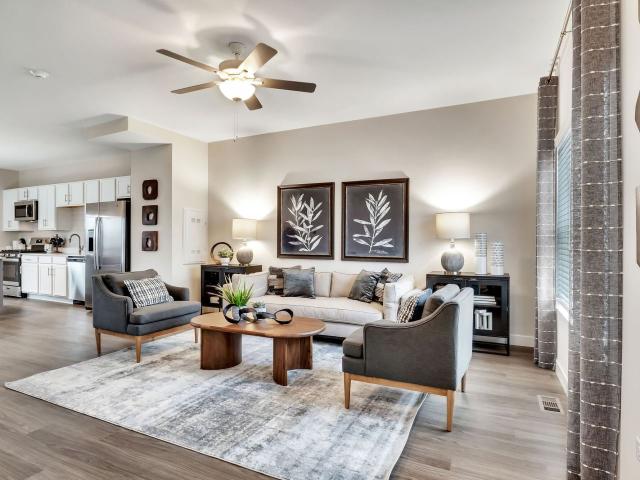 2 BR, 2 BA Apartment 8900 Willow Glen Drive Unit 4202, Willow Springs, IL 60480