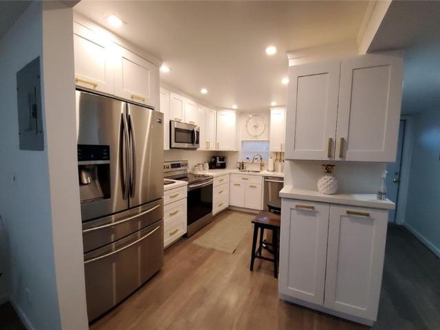 2 BR, 2 BA Apartment 8930 South Hollybrook Boulevard, Pembroke Pines, FL 33025