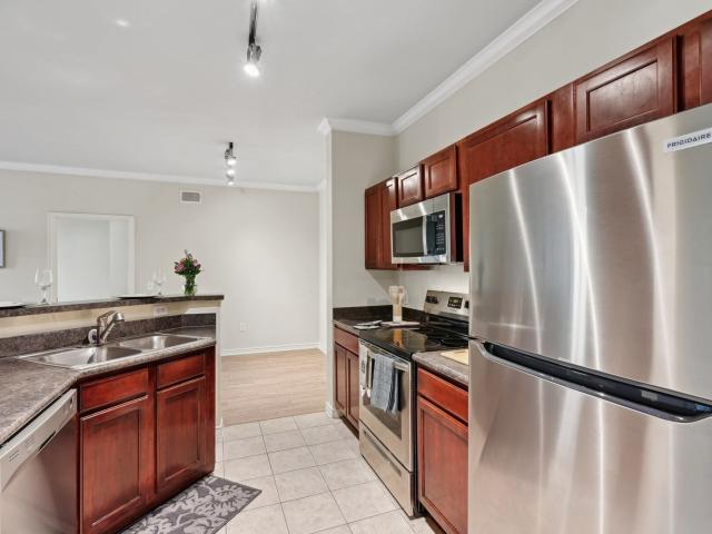 2 BR, 2 BA Apartment 8989 West Road Unit 0335, Houston, TX 77040