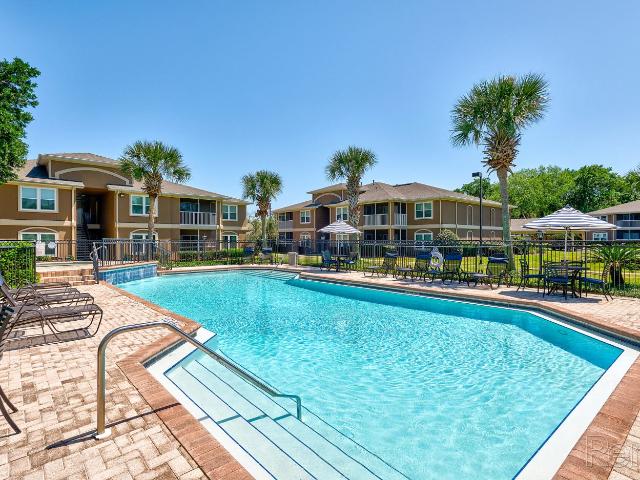 2 BR, 2 BA Apartment 8990 N Davis Hwy Unit 33911, Pensacola, FL 32514