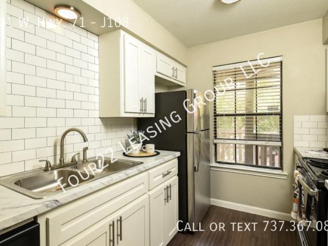 2 BR, 2 BA Apartment 8001 W. Hwy. 71, Austin, TX 78735