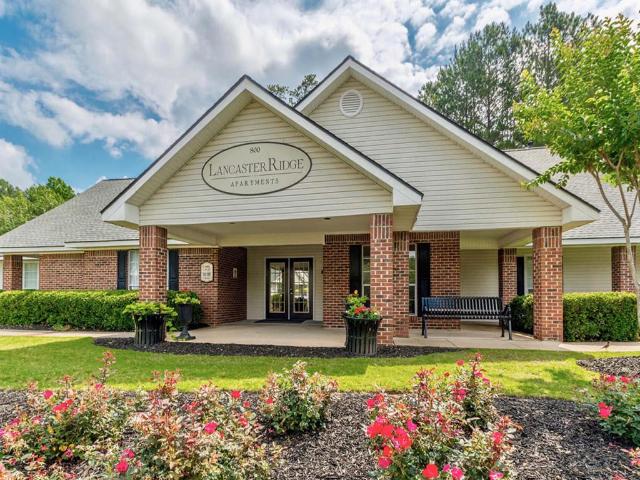 2 BR, 2 BA Apartment 800 Hickory Knoll Drive Unit 308, Canton, GA 30114