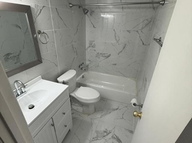 2 BR, 2 BA Apartment 800 Quince Orchard Boulevard, Unit 201, Gaithersburg, MD 20878