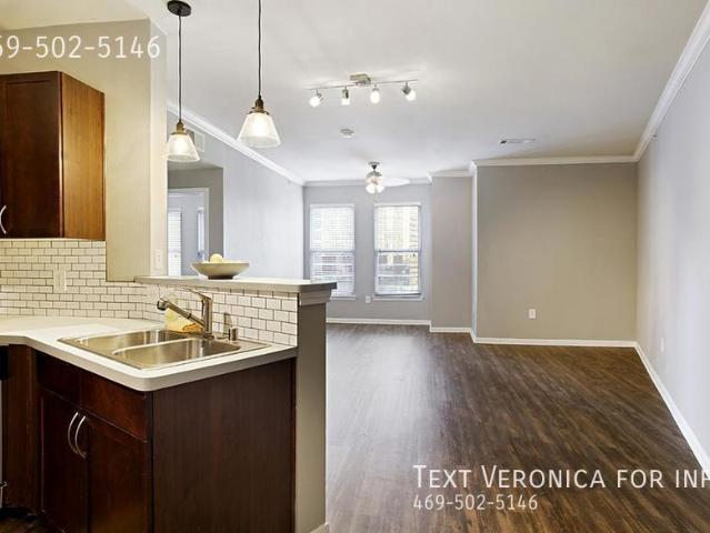 2 BR, 2 BA Apartment 800 Ross Ave, Dallas, TX 75202