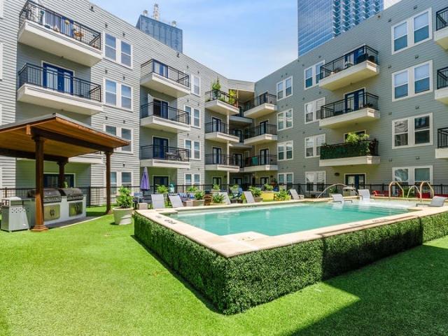 2 BR, 2 BA Apartment 800 Ross Avenue Unit 2101, Dallas, TX 75202