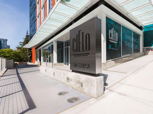 2 BR, 2 BA Apartment 800 Seneca Street Unit 0 0502, Seattle, WA 98101