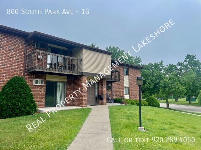 2 BR, 2 BA Apartment 800 South Park Ave, Fond Du Lac, WI 54935