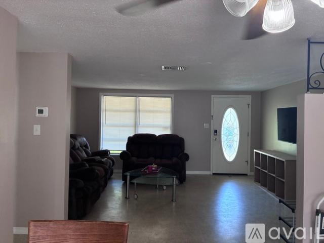 2 BR, 2 BA Apartment 8019 Portage Drive, Port Richey, FL 34668