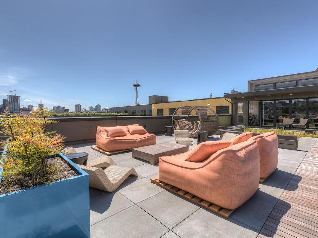 2 BR, 2 BA Apartment 801 Dexter Avenue North Unit 810, Seattle, WA 98109