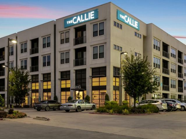 2 BR, 2 BA Apartment 8031 Forest Ln, Dallas, TX 75243