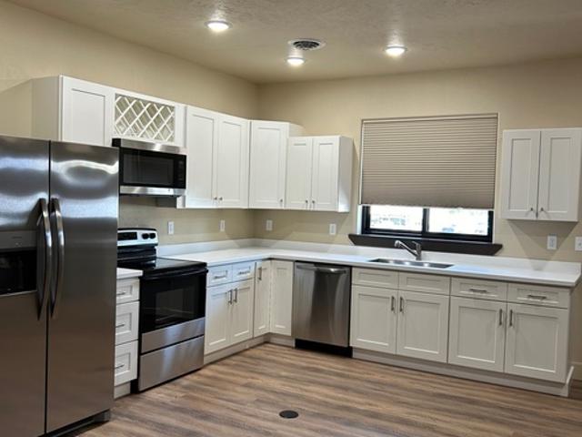 2 BR, 2 BA Apartment 804 N 2nd St, Unit D, Hamilton, MT 59840