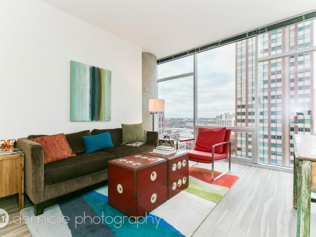 2 BR, 2 BA Apartment 805 North LaSalle Dr, Chicago, IL 60654