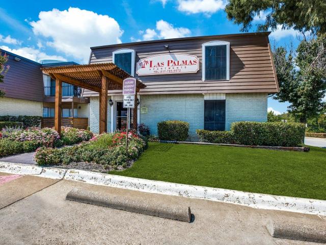 2 BR, 2 BA Apartment 808 E. Sanford Street Unit 117, Arlington, TX 76011